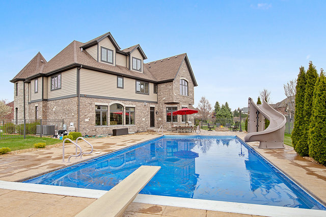 Crete, Illinois | Sandra Lee